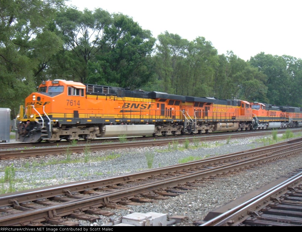 BNSF 7614, 7695, 1014 & 337